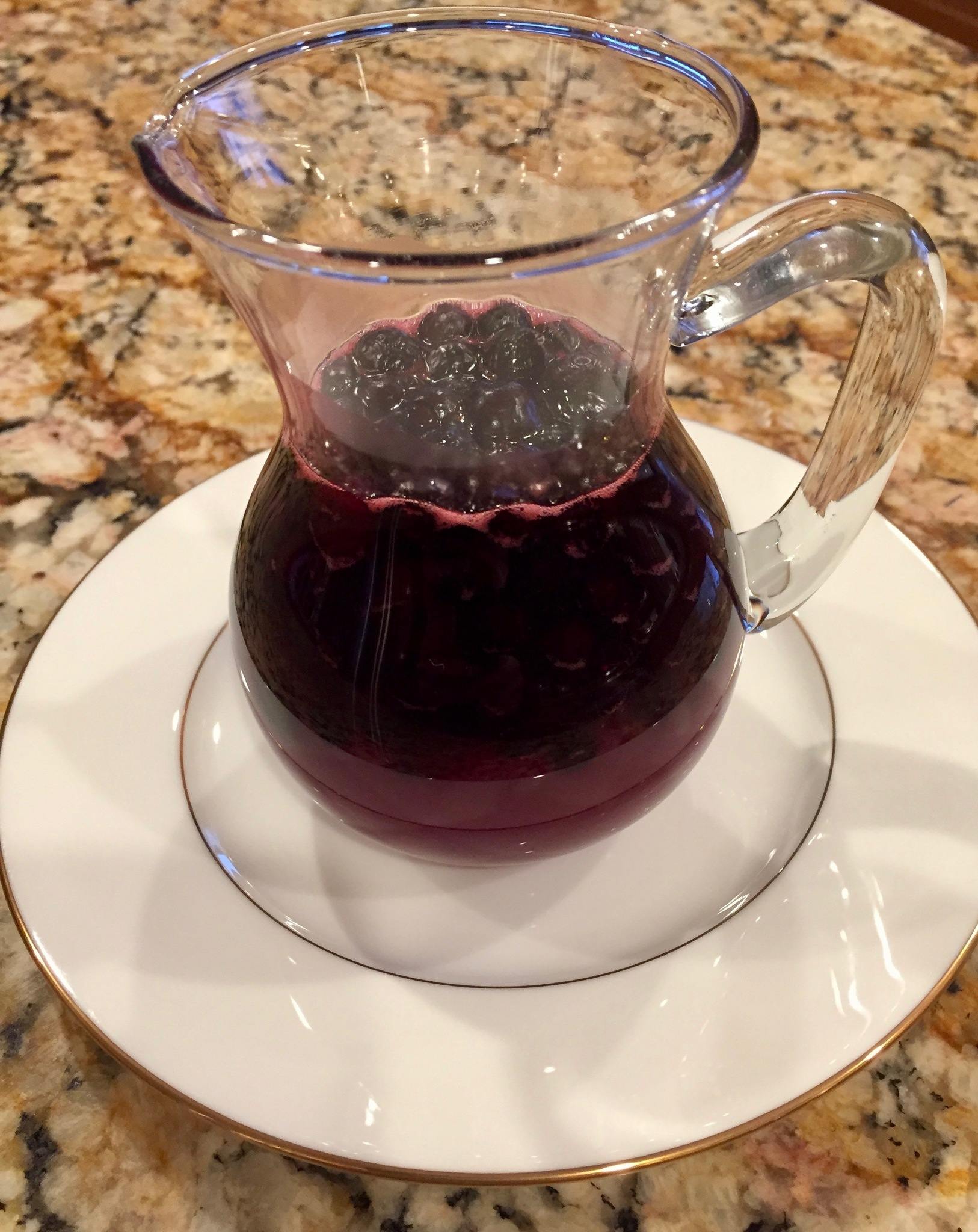 HUCKLEBERRY an idea - Entertaining An Idea